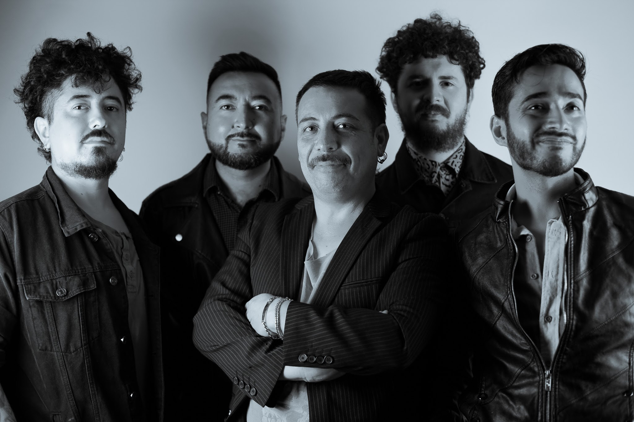 Niebla reversiona «Cómo Deseo Ser Tu Amor» - Bravo Revista