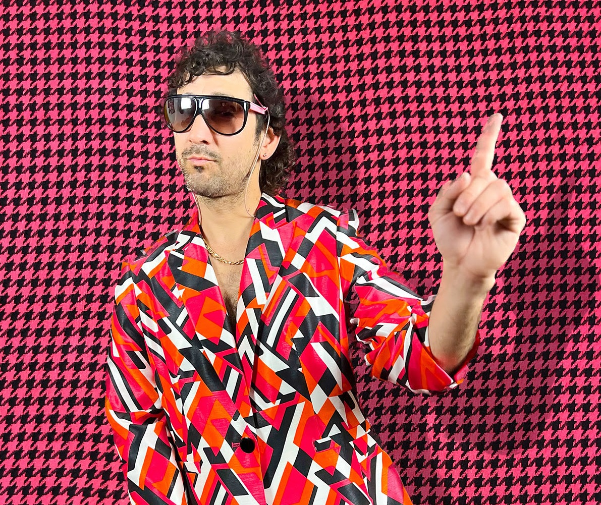 Déjate seducir por «La Facha» de George Arthur Calendar - Bravo Revista