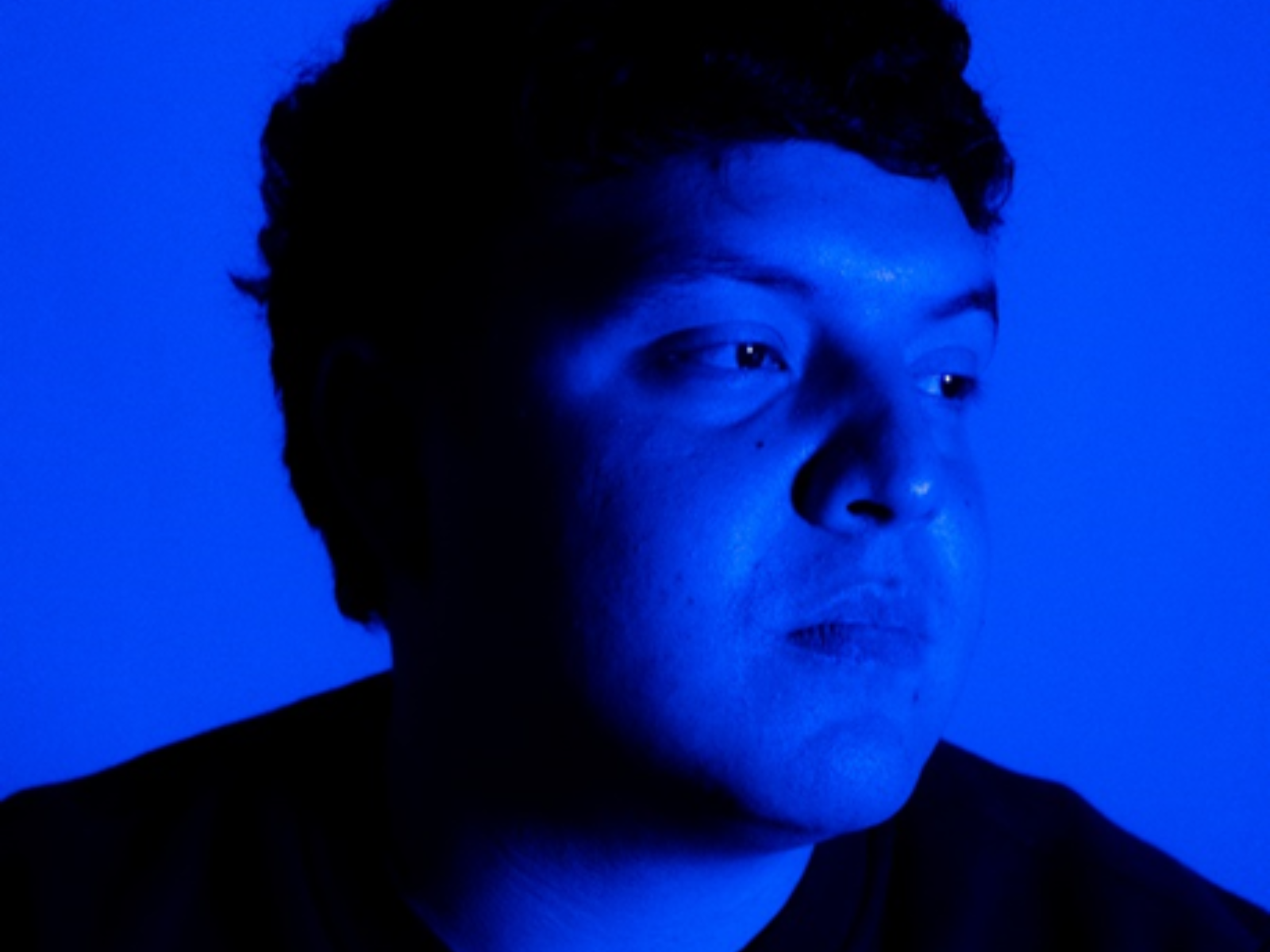 Una canción para los corazones rotos: «Se Desvaneció» - Bravo Revista