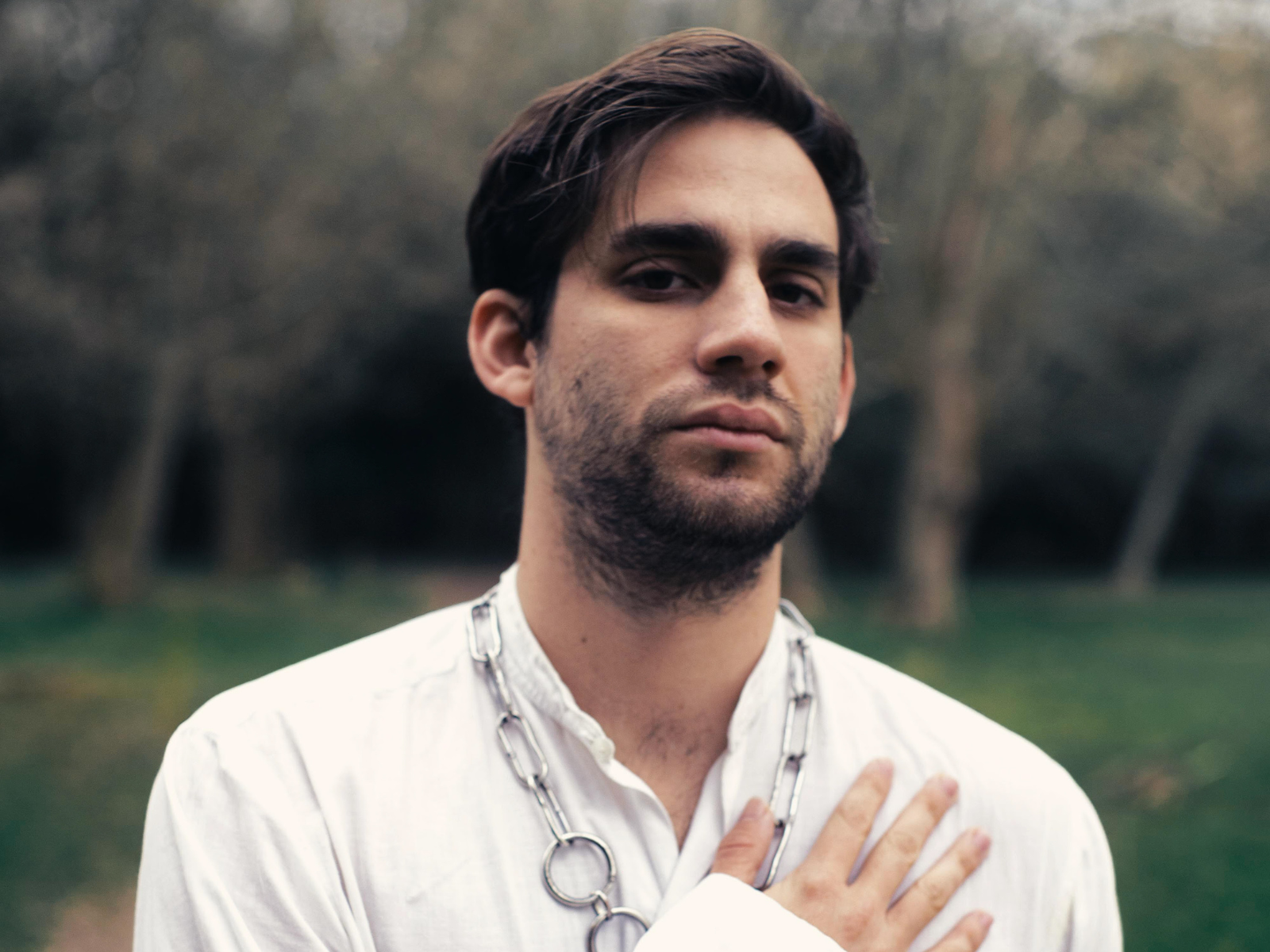 Florian presenta la versión extendida de «De Fábrica» - Bravo Revista